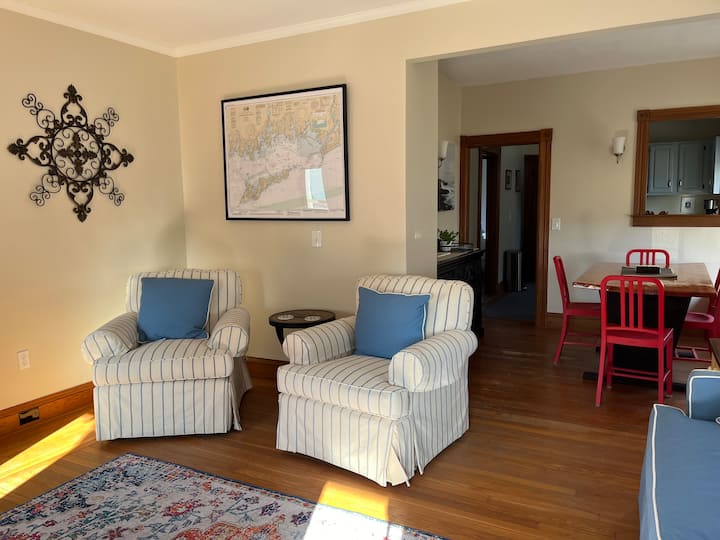 Apartment In Stonington: Near The Velvet Mill - Westerly, RI