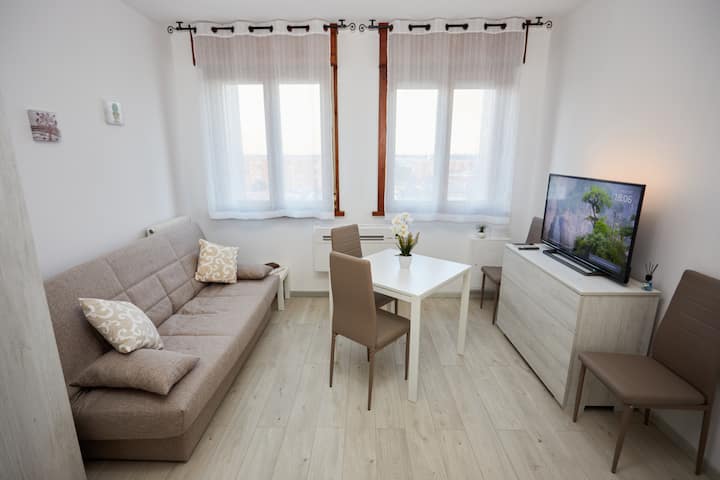 Studio Con Vista [15min Walk Fiera Pordenone] - Pordenone