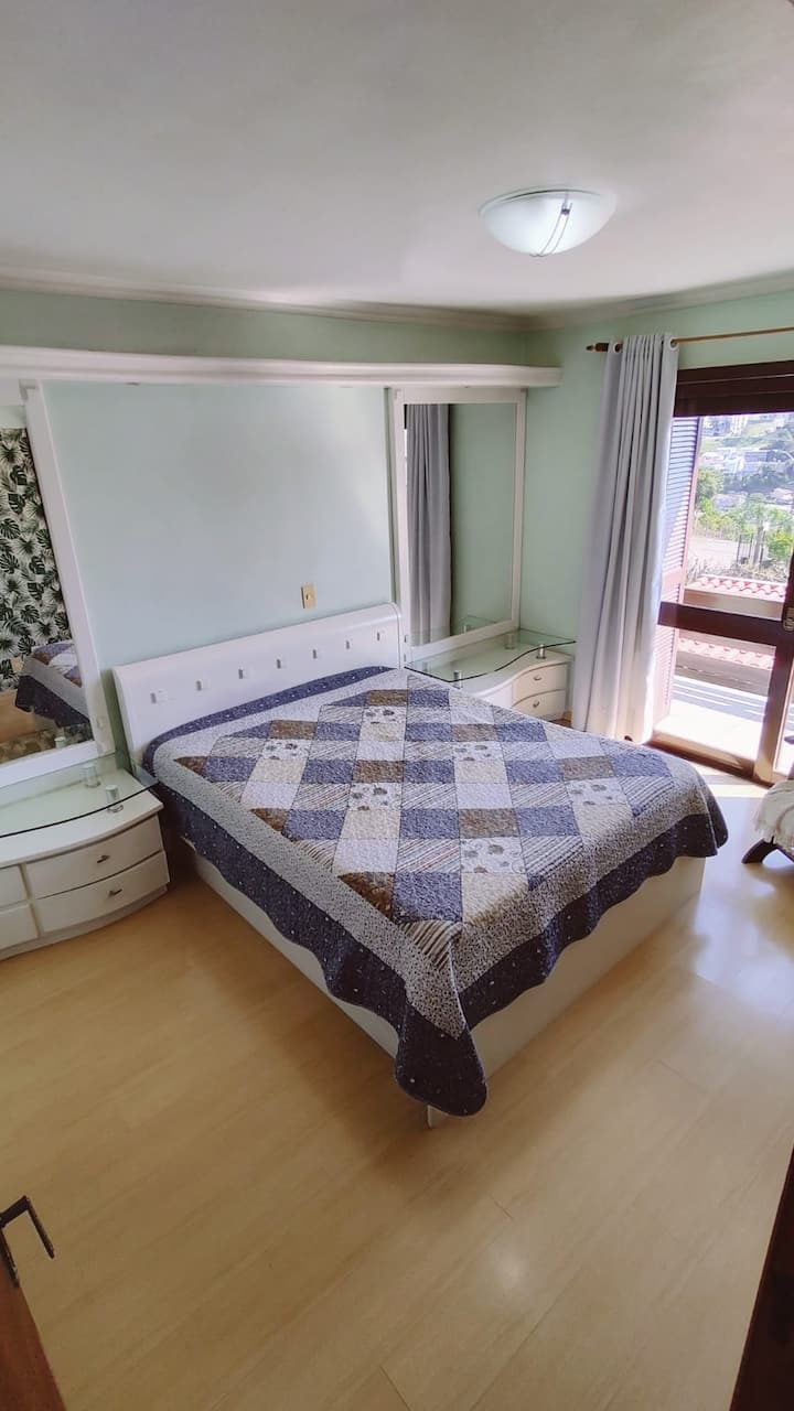 Sobrado Na Capital Do Vinho - Bento Gonçalves