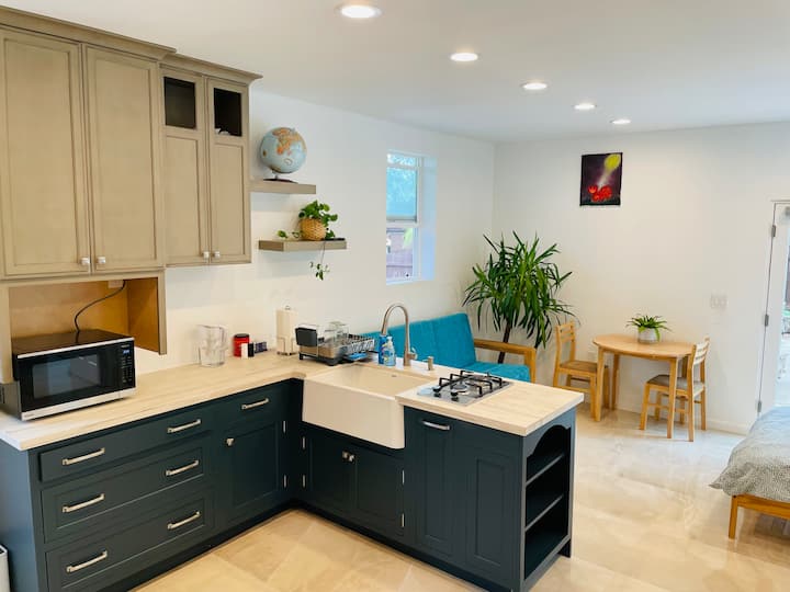 Scandinavian Design 1br Flat - San Marcos, CA
