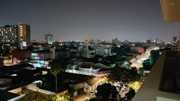 Central & Cozy Luxe Stay/king + Full Beds + Safe - Bolivia