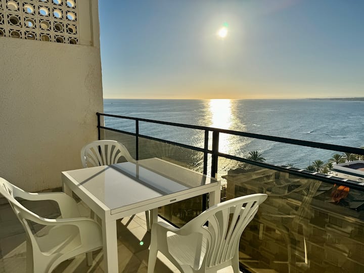 Skol Marbella Beachfront Apartments - Marbella