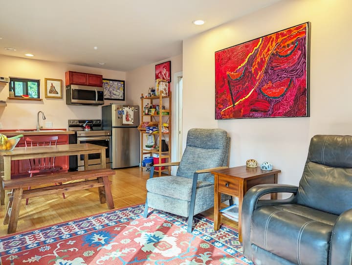 Sunlit Custom Tinyhome | Workspace | Private Patio - Colorado Springs, CO