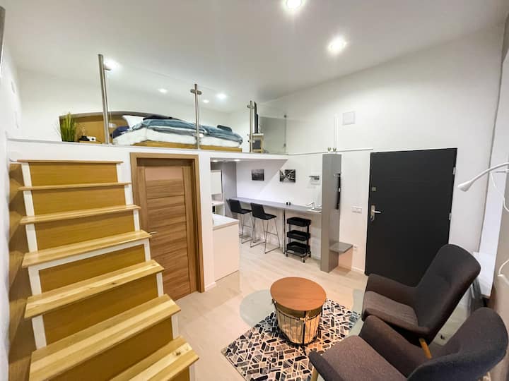 Stylish Quiet Central Home W Cheap Parking Closeby - Budapeszt