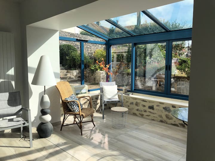 Maison En Pierre Très Lumineuse - Agon-Coutainville