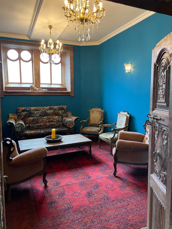 Karnataka Room At Sambogaya Boutique Hostel - Glastonbury