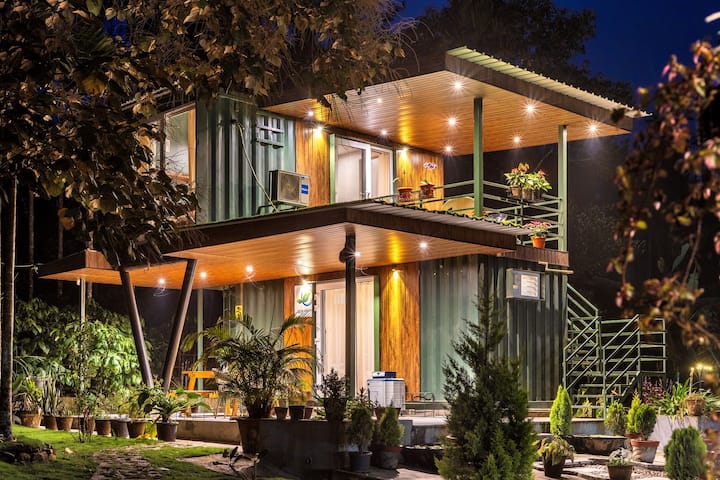 Dew Drops Container Home- An Unique Homestay - Sakleshpura