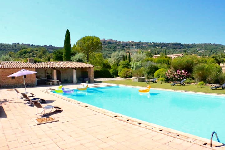 Au Pied De Gordes Avec Grande Piscine - Gordes