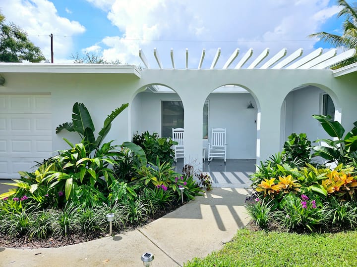 3/2 Tranquil Home Close To Beach - Delray Beach, FL
