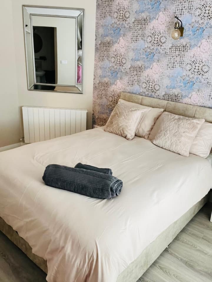 Kenny's Corner (1 Double Room) - Roscommon