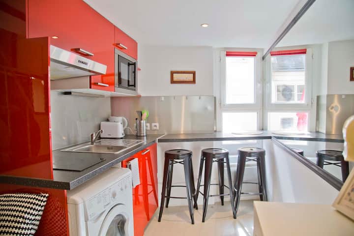 Tiny Studio St Germain St Michel Heart 6 Arr. - Paris