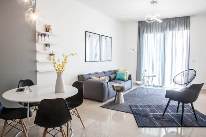 Achrafieh Sioufi 2bd Condo - Power 24/7 - Beirut