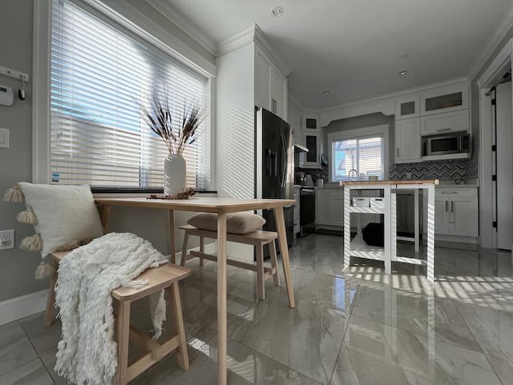 2bed 2bath In City-15mn To Dt/cafes/shops - Vancouver