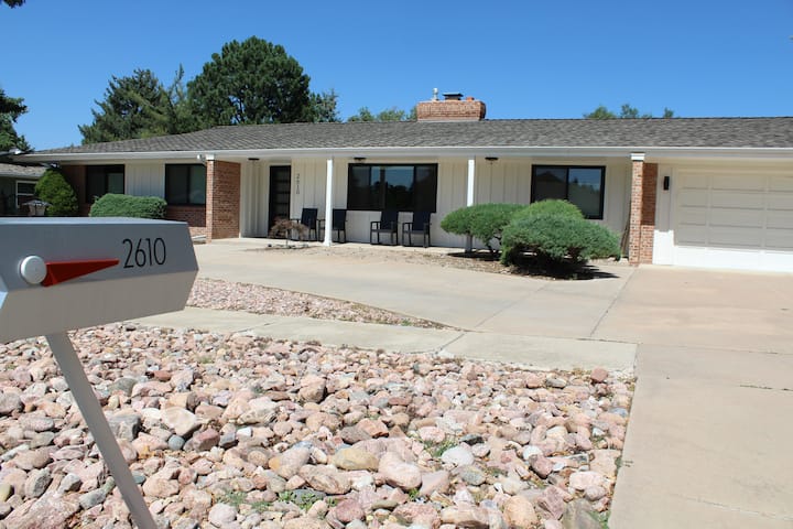 Modern Lux Ranch Home | Golf Course | 2 Car Garage - Colorado Springs, CO