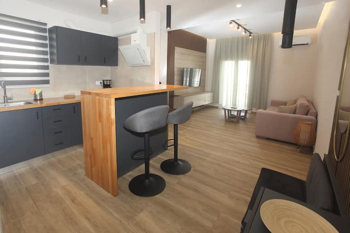 300mbps Internet Metro Station 100m - Athens