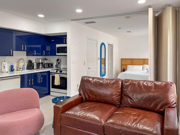 (Marley 209) Sofi, New! Luxury Condo, Heated Pool! - Miami Beach