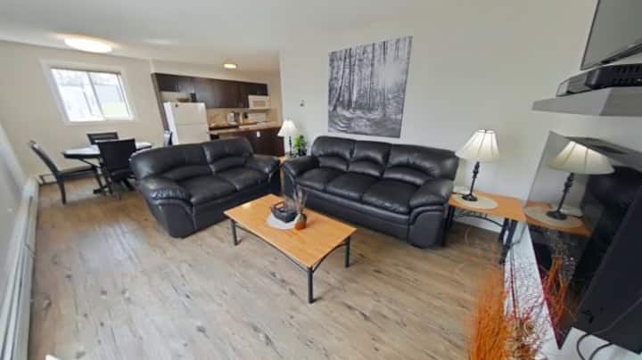 Two Bedr. Apartment In Westpark - Red Deer