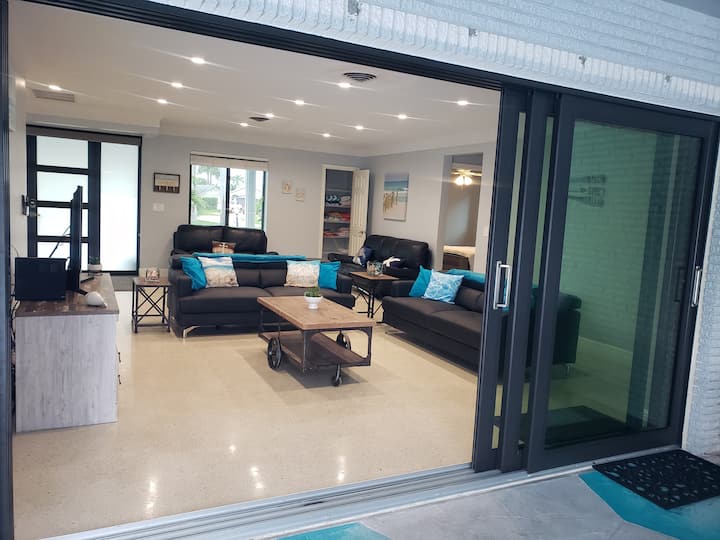 Bike To Beach, Heated Pool, Ocean Access - Deerfield Beach, FL