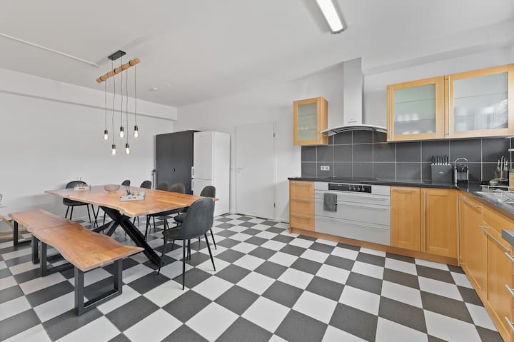 Lumlflats: 3 X Parking Space - Terrace - Netfllx - Lahr