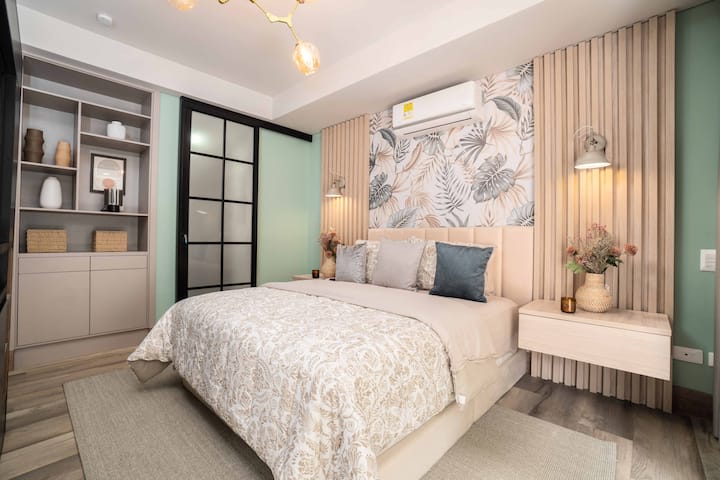 H401 • 1br Balcony • Pool • 24/7 Guards • Parking - Cali