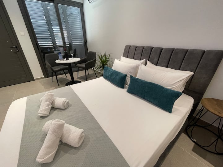 Luxury Studio Apartment - Paphos