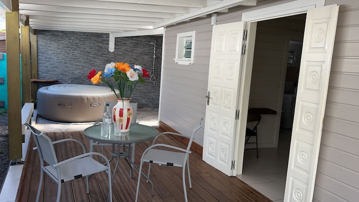 Villa Sissy: T2 Avec Jaccuzzi - Guadeloupe