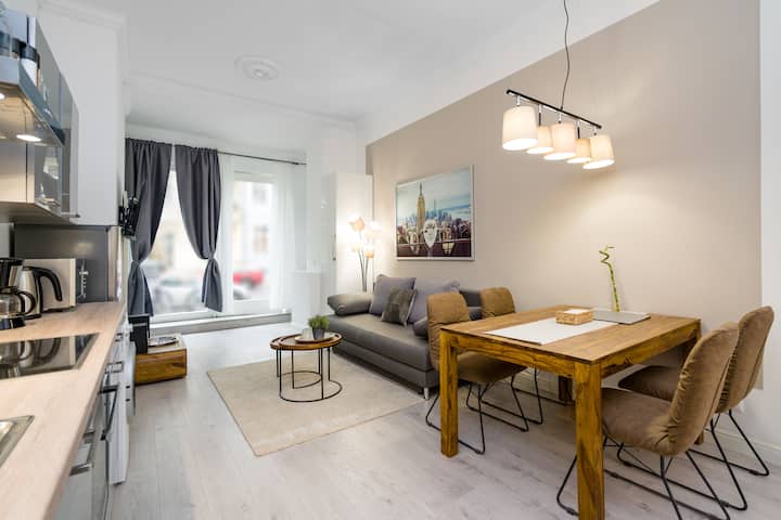 Thelohmeyer, 2br, 1,5baths, Group Flat, 4-6 Guests - Berlin