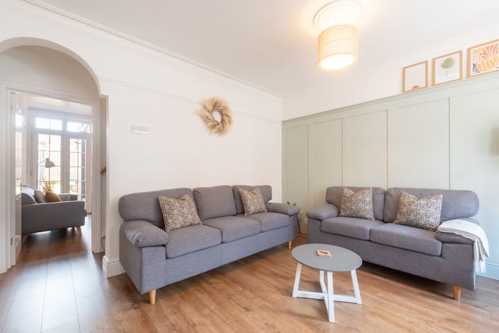 Caversham Town-house With Free Or Parking & Garden - Reading