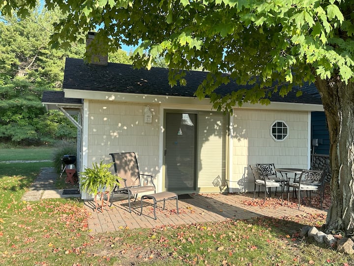 Torch Lake Twin Cottage #6 - Torch Lake, MI