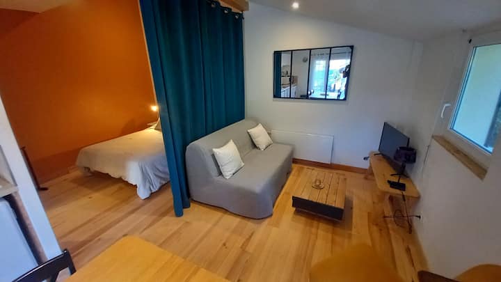 Petit Loft Paisible Avec Jardin - Millau
