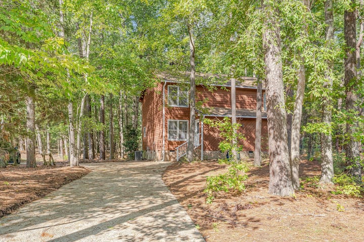 Duke 2br 1.5ba @ American Village - Durham, NC