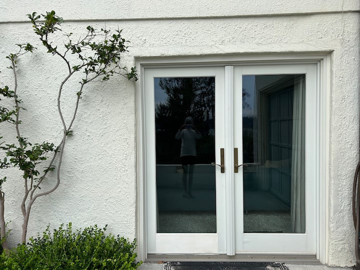 Large 2 Bedroom Retreat In Seattle - Seattle, WA