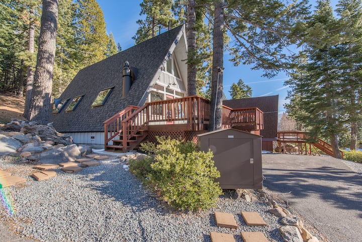 Big Views & Tahoe Park Access! - Olympic Valley, CA