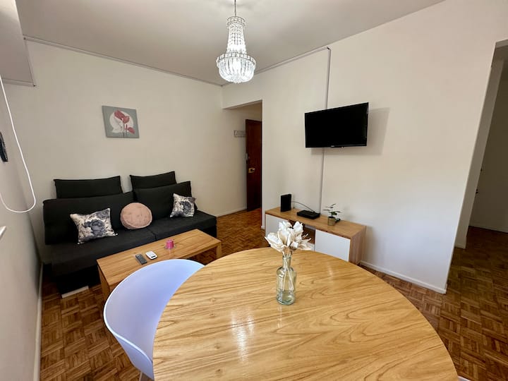 2 Amb Amplios Con Cocina En Plaza Serrano - Buenos Aires