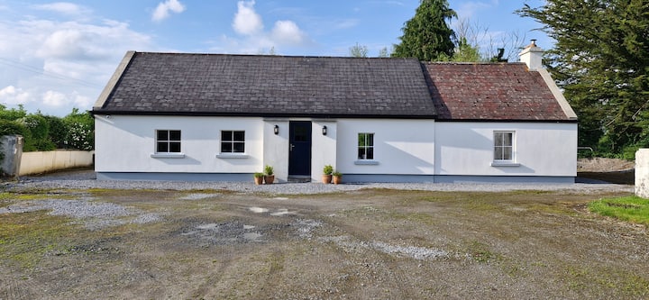 Renovated Cottage - Thurles