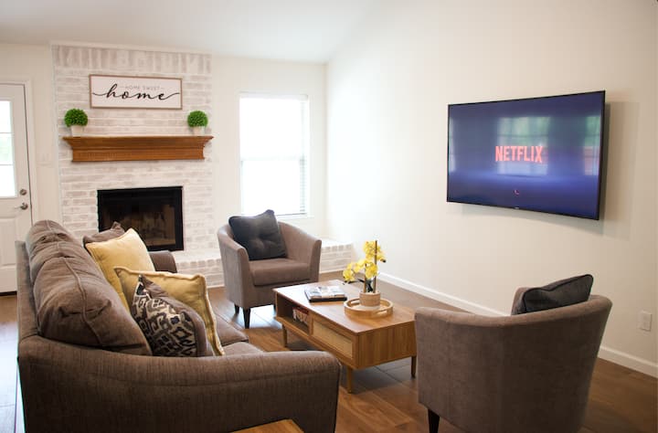 Central, Familial W/ Game Room - Grapevine, TX