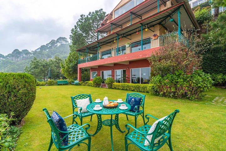 Luxury 4br Valley View Villa With Sauna Room - Kasauli