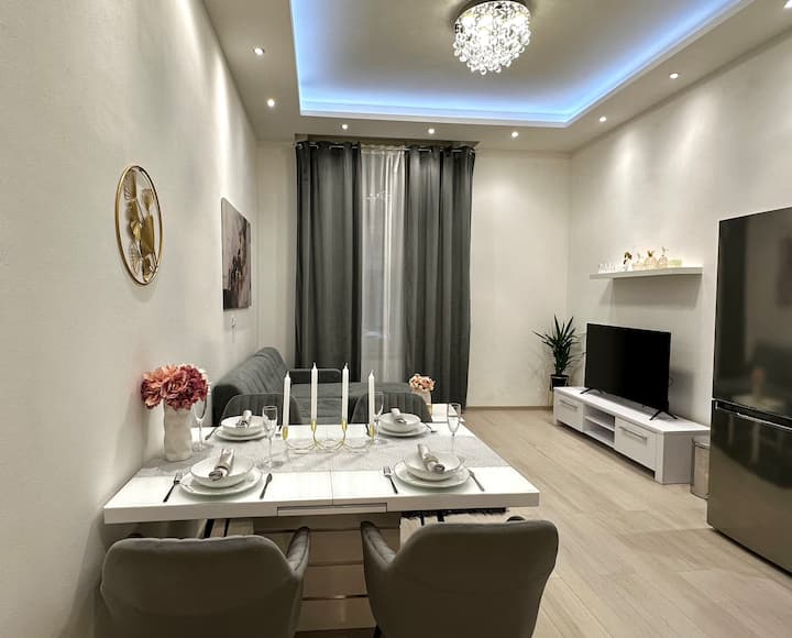 Flumen Stays | Modern Apartment By Dancing House - Prag