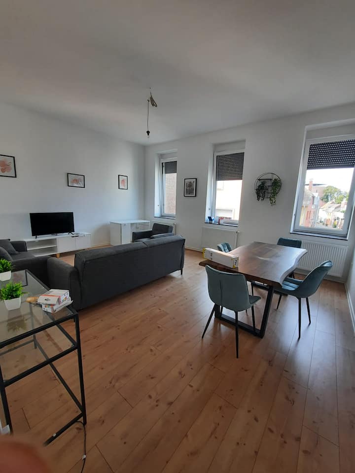 Gut Ausgestattete Wohnung Für 4 - Erkelenz