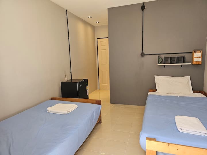 Loft Twin Room @Dfeel House - Patong Beach