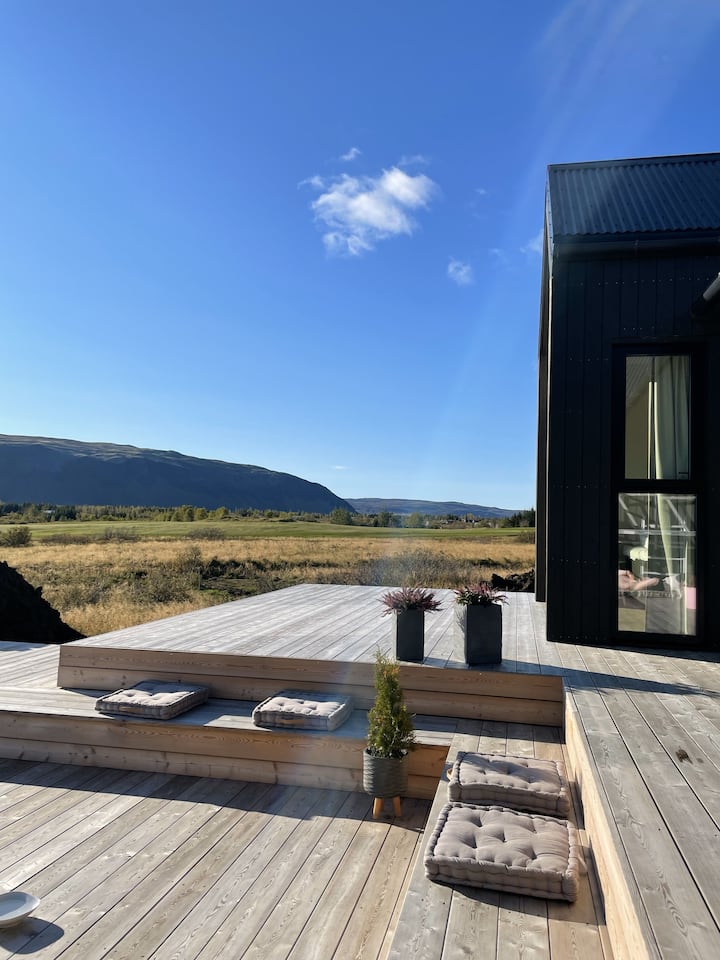 Luxury Haven At Golf Course - Extraordinary View - Selfoss