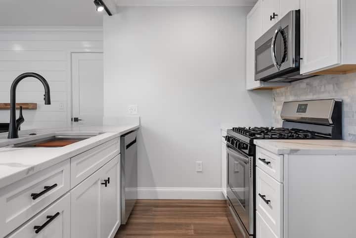 Brand New 2 Bed 2 Bath Condo! - Salem, MA