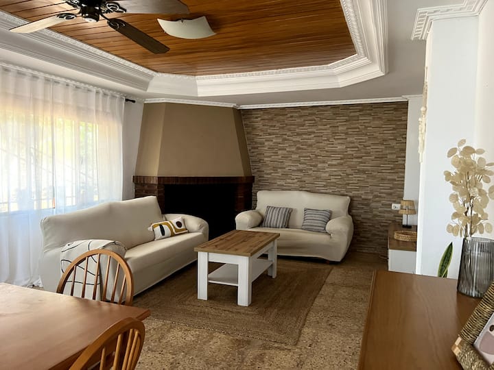 Country House In Ontinyent: Tranquility And Nature - Albaida