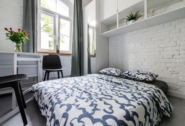 New Modern Studio, 15 Min To Market Square - ヴロツワフ