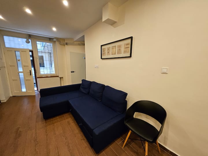 Amazing 3 Bedrooms Apt Located On Fashion Street - Budapest