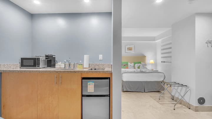 5 - Perfect Beachside Hideaway - Pompano Beach, FL