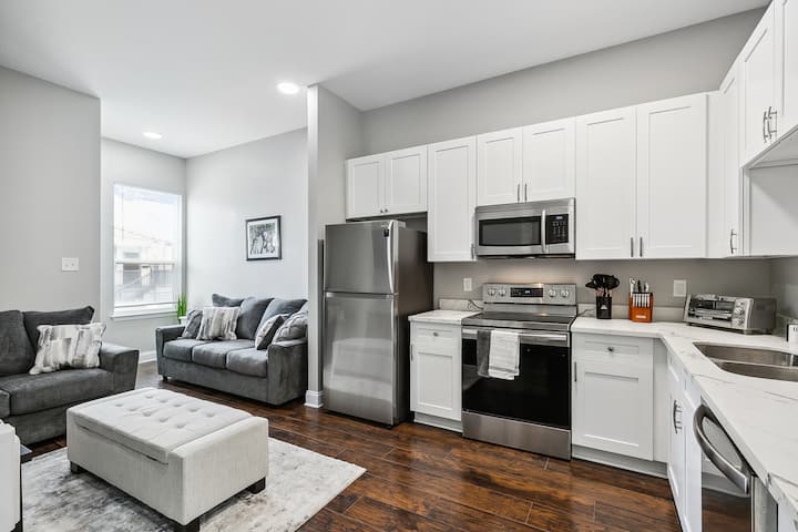 Modern 3br - Mins Away From All Things Nola - Metairie, LA