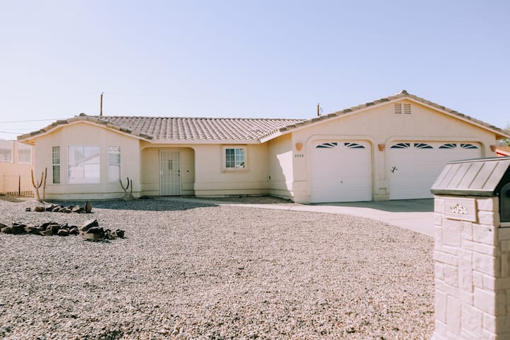 Your Havasu Haven - Lake Havasu City, AZ