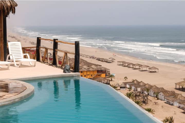 Linda Casa De Playa Con Vista Al Mar De Wakama. - Peru