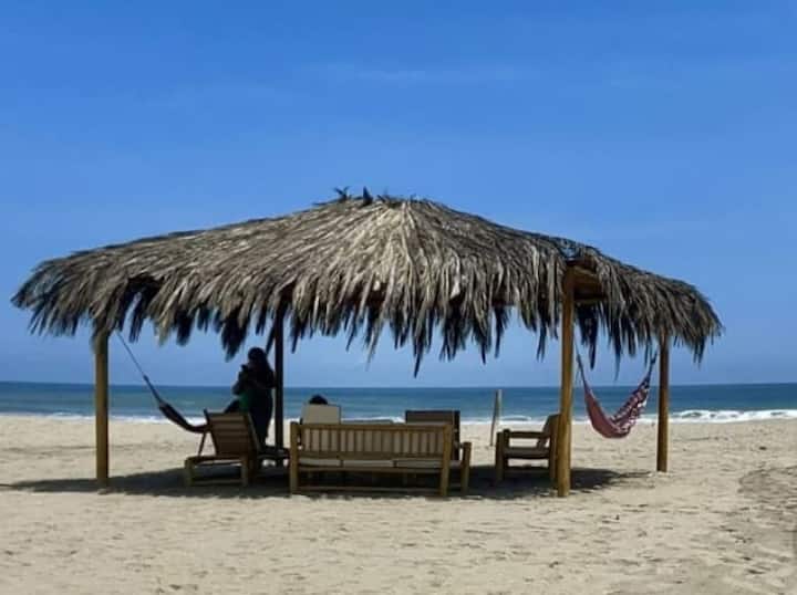 Refugio Natural Wakama: Despierta Con Delfines. - San Vicente de Cañete